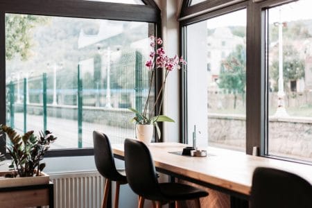 Ide Desain Interior Cafe agar Terlihat Unik dan Menarik - Sejasa HAPPY ...