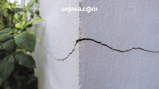3 Jenis Tembok Retak Hingga Cara Memperbaikinya - Sejasa HAPPY LIVING