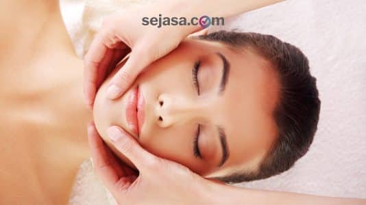 Selain Kecantikan, Ini 8 Manfaat Totok Wajah untuk Kesehatan - Sejasa HAPPY LIVING